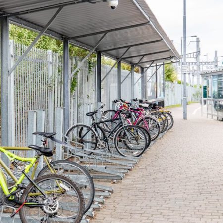 Parkway North Park & Ride - metrobus service m4 and bus services 19, 71 ...